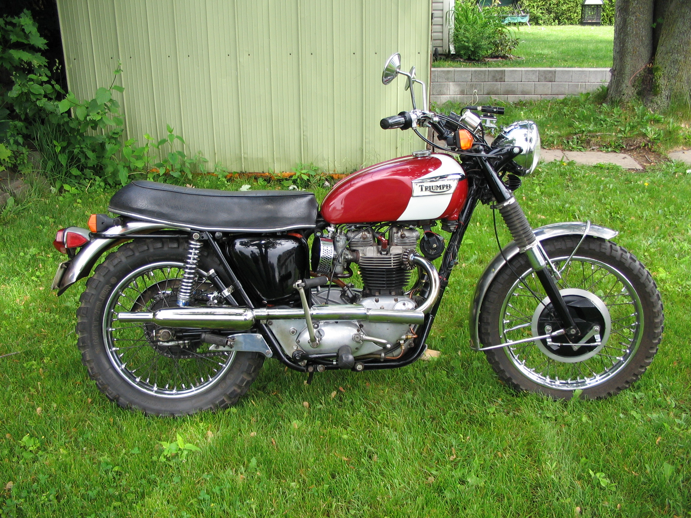 High Pipes! - Triumph Forum: Triumph Rat Motorcycle Forums